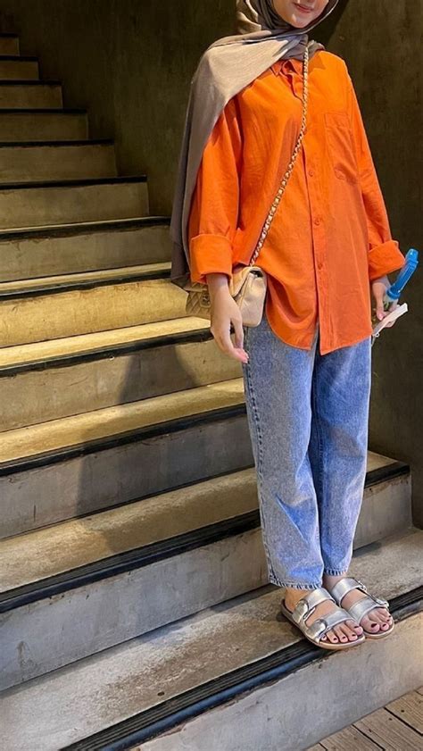 Padu Padan Outfit Hijab Menggunakan Celana Kulot Jeans Hijab Fashion Stylish Outfits Casual