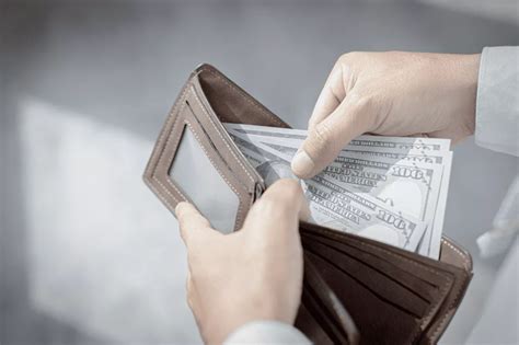 New York Spousal Assist Legal Professional Richard Roman Shum Discusses