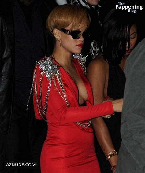 Rihanna Sexy And Bare Photos Collection Aznude