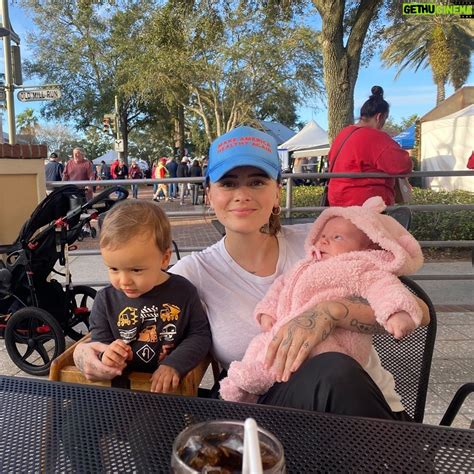 Jordan Hinson Wiki Biography Age Photos Spouse And More