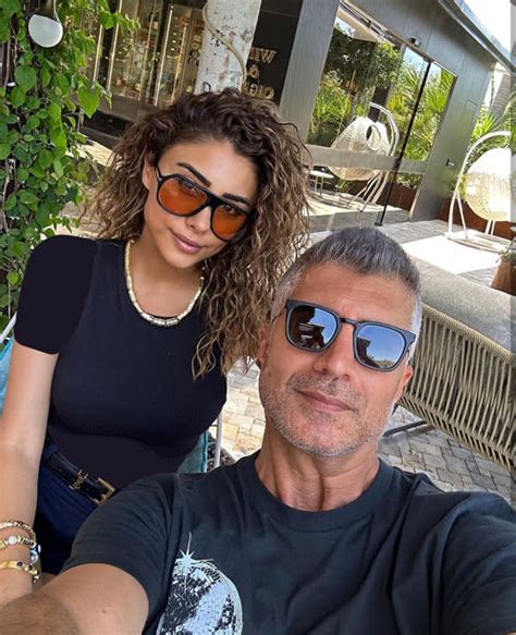 تصاویر جذاب از خواننده مشهور ترک و همسر ایرانی‌ اش