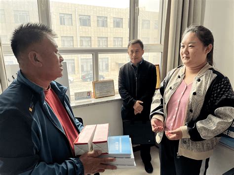 阿拉善盟人社局劳动关系科对劳务派遣公司开展监督检查机构社保中心经营