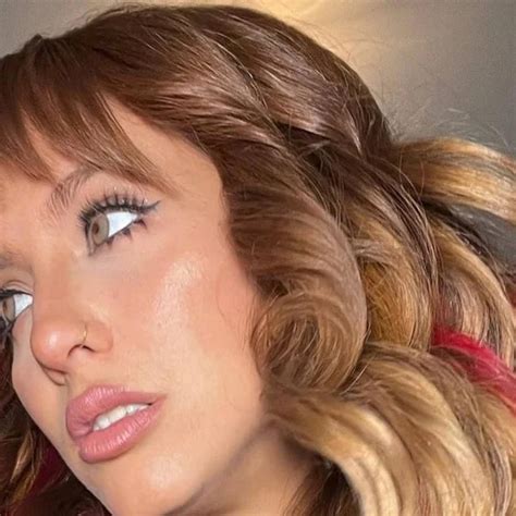 El Sorprendente Cambio De Look De Flor Vigna Flequillo Corto Mechas