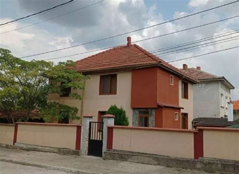 ДКК разкри ВМЗ плащал 4500 лв наем за къща на назначен от Нинова шеф Bpost