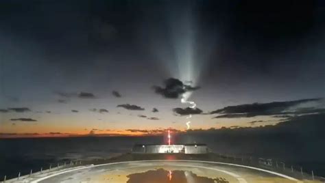 Spacex Droneship Captures View Falcon 9 Launch And Landing
