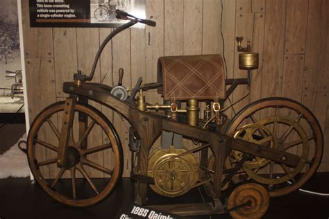 April 3 1885 The Internal Combustion Engine Is Patented This Day In Automotive History