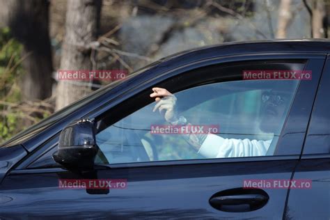 Rețeta fericirii pentru Denis Alibec O victorie o țigară rulată și prăjitura de după