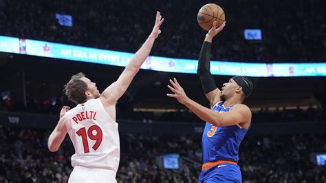 Raptors Lose Starting Center To Injury Vs Knicks