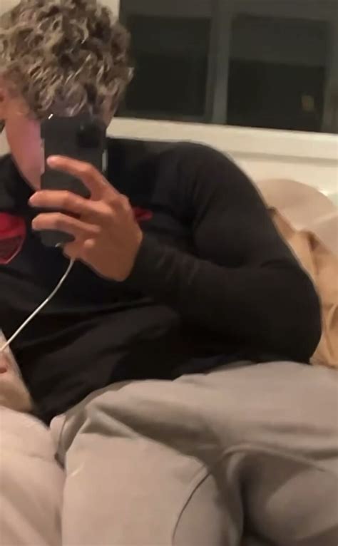 Hunk Grey Bulge