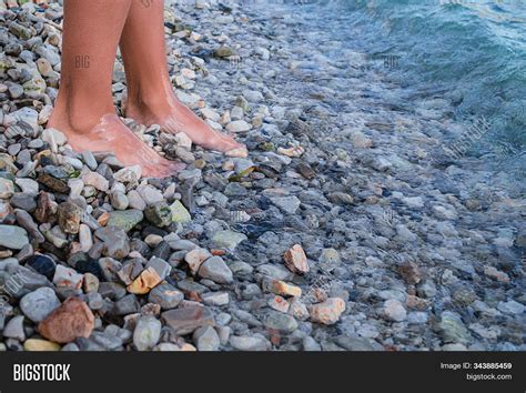Closeup Girl Bare Feet Image And Photo Free Trial Bigstock