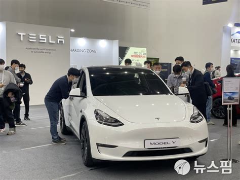 2월 수입 승용차 2만199대 신규등록베스트셀링 테슬라 모델 Y