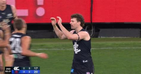 Afl R22 Courageous Acres Gives Blues Half Time Lead