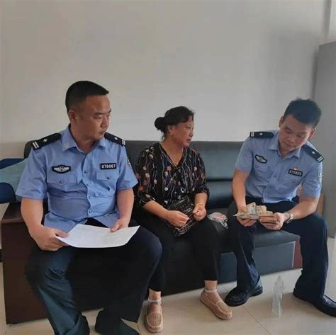 财物失而复得，许女士开心的笑了！汨罗市刘某某现金
