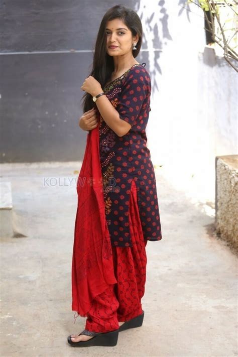 Actress Priyanka Jain At Vinara Sodara Veera Kumara Movie Press Meet