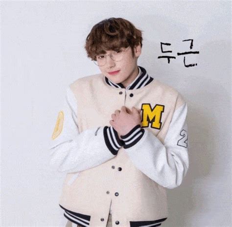 Pin de ᥫ 𝘒𝘢𝘳𝘪𝘪 en Naver Bighit