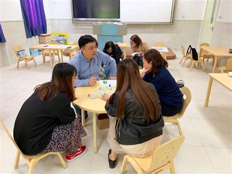 华师大与华外实验数学教研组脑智项目联合教研学校动态教育局