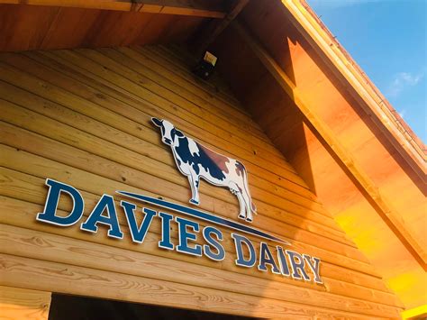 Davies Dairy ⭐️ Butterscotch ⭐️ Is This Weeks Special Milkshake Flavour 😋 Sweet Treats In The