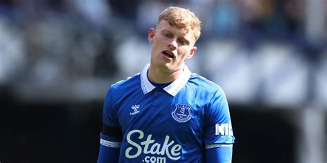 Everton Twist Emerges On Man Utd Target Jarrad Branthwaite