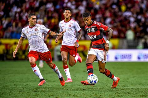 Flamengo Volta A Jogar Mal Empata Misto Do Internacional E Deixa O
