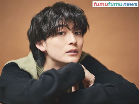 高橋文哉「これはぜひ、ファンの人に読んでほしいです」等身大、21歳の俳優としての“転機”と“現在地” Fumufumu News