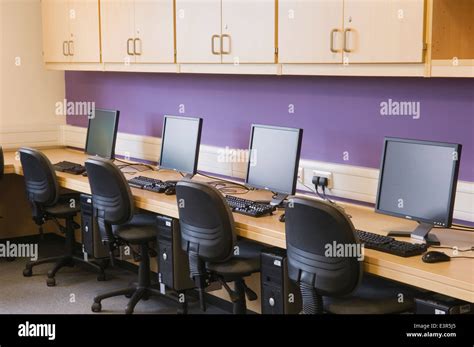 Salle De Classe Informatique Moderne Banque De Photographies Et Dimages à Haute Résolution Alamy