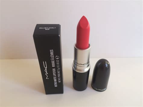 MAC Retro Matte Lipstick Relentlessly Red BNIB Free USA Shipping