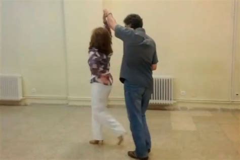 Salsa en línea pasos básicos 12 3 Mucho Más Que Baile