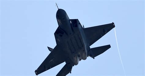 Kf 21 내일 세계 최강 공대공 미사일 미티어 실사격한다