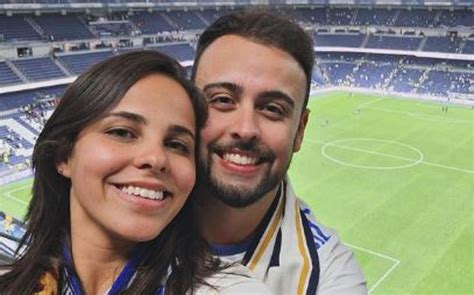 Narradora da Globo é pedida em casamento no Santiago Bernabéu veja