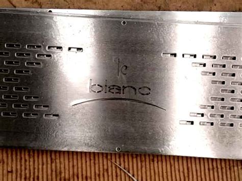 Canal Perforado Lámina Multiperforada