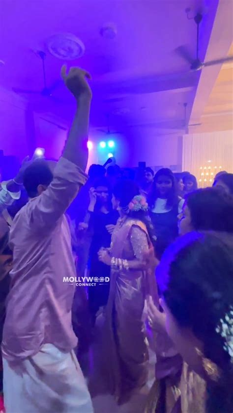 കിടിലൻ വൈബിൽ കല്യാണ പെണ്ണും കുടുംബവും 🥰 😍 Mollywoodconnect