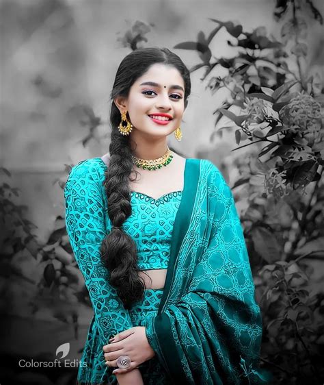 Pin By Manohar Pandram On Photo Pose Style Celebrity Fashion Looks Gals Photos Photo Pose Style