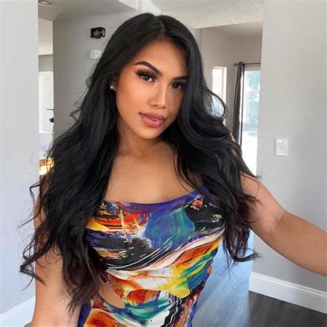 Lovely Lindo Lovelylindo • Instagram Photos And Videos