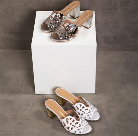 In Love Por Estes Tamancos Cs Shoes Sandals Fashion