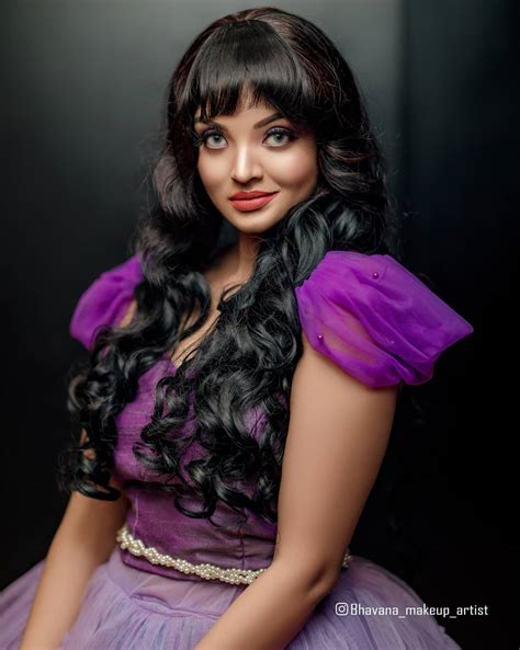 Soorya Menon (Bigg Boss 3) Age, Height, Boyfriend, Family, Biography - BigNameBio