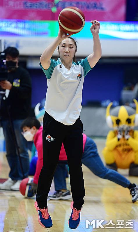 김애나 ‘3점슛 콘테스트 결승 진출 [mk포토] Mk스포츠