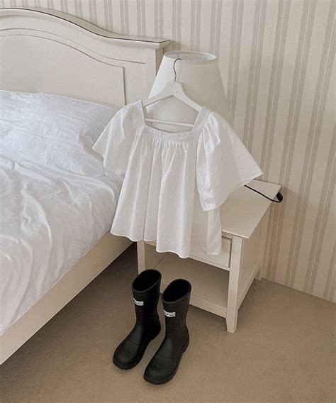 당일발송🚀 하객룩팔뚝커버 메이지 스퀘어 셔링 퍼프 반팔 블라우스 빅사이즈 에이블리