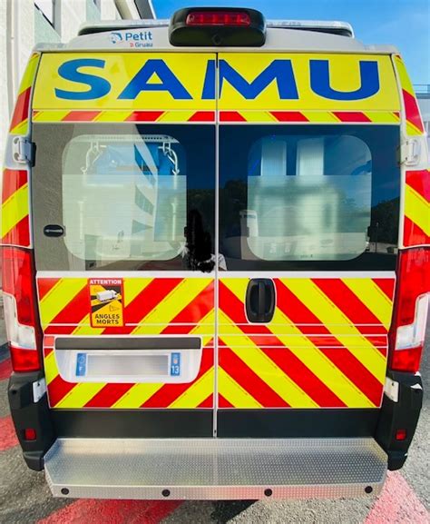 Marseille Trois Morts Dans Un Grave Accident De La Route