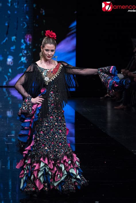 Aurora Gaviño Salvaje Simof Moda Flamenca Flamenco moda