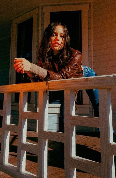Пин на доске Jenna Ortega Семейка аддамс Знаменитости парни Уэнздей