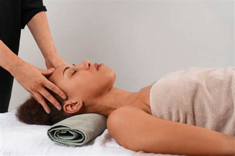 Facial Body Massage Images Free Download On Freepik