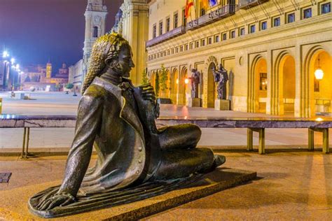 Free Tour De Los Misterios Y Leyendas De Zaragoza Civitatis