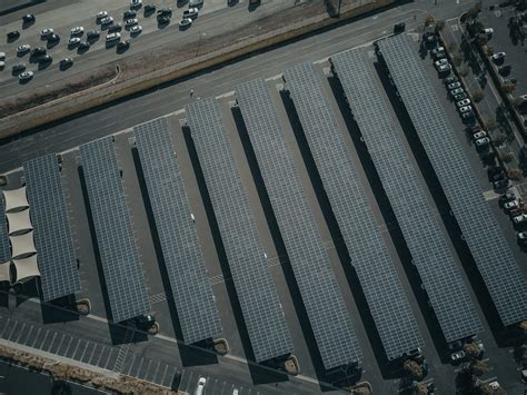 Fotowoltaika na świecie przykłady wiodących projektów Technika Solarna