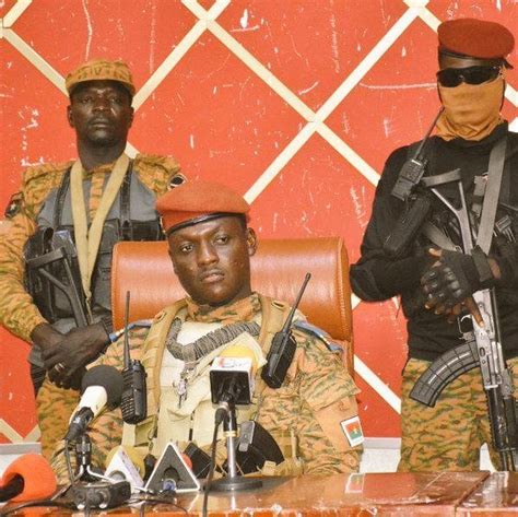 El Presidente De Burkina Faso Anuncia El Tiempo De Esclavitud De