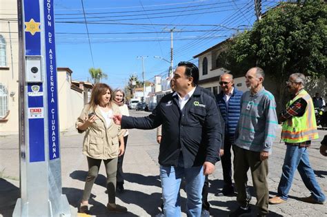 Revisa Luis Nava cámaras de videovigilancia Reqronexion Información