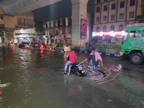 Hyderabad Roads A Drivers Nightmare