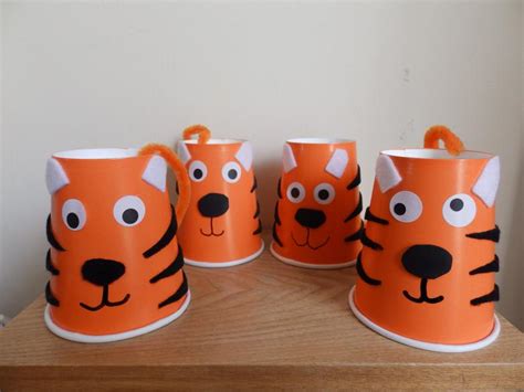 Поделки из пластиковых стаканчиков 72 фото идеи изделий из одноразовых стаканчиков