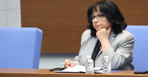 Прехвърлят над 4 милиарда лева от 2024 г към новия бюджет Chernomore