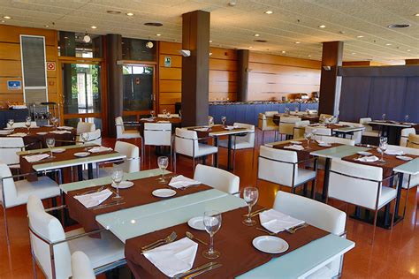 Descubre El Restaurant La Gran Olla Turismo Granollers