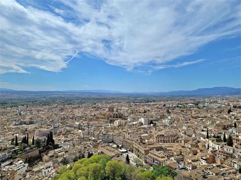 스페인 한복판의 중동 알함브라 궁전 방문기